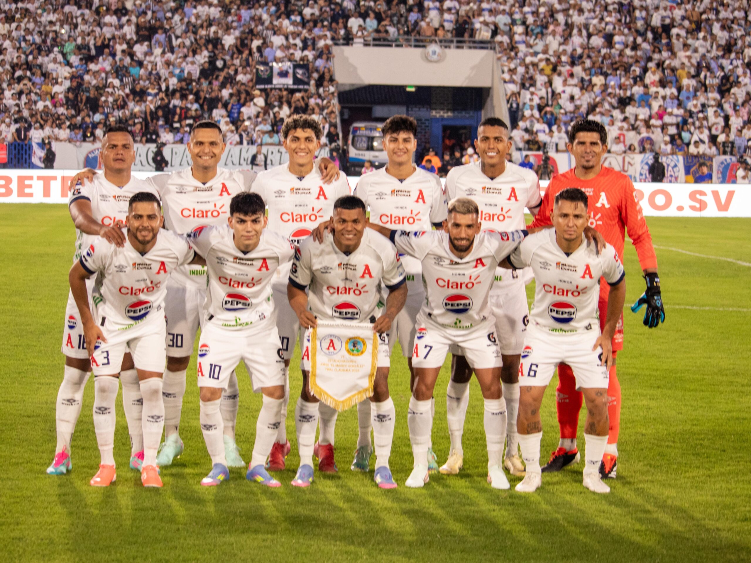 ALIANZA FC se corona campeón del clausura 2025 tras vencer a Municipal ...
